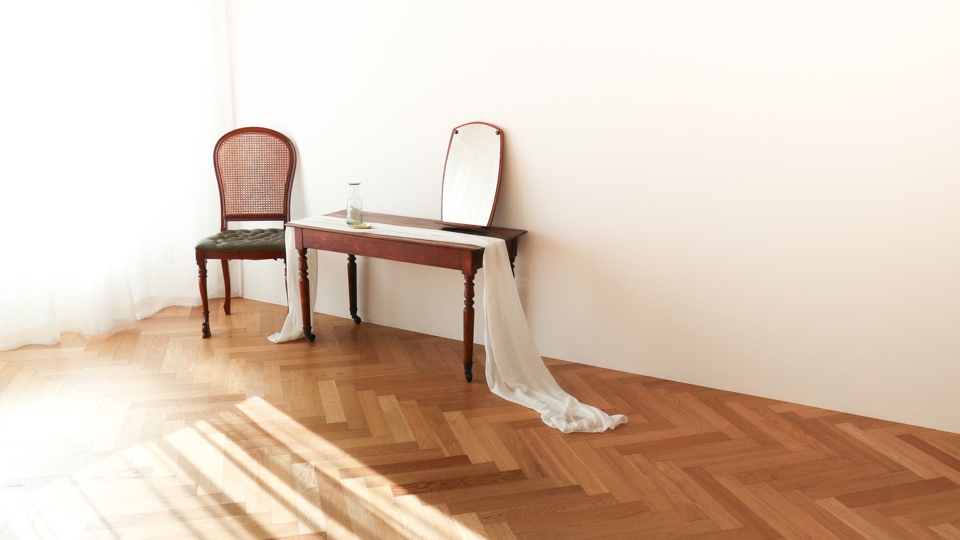 【saut studio】-南青山アドレス、窓から自然光が注ぐ、シンプルなスタジオ-の写真2