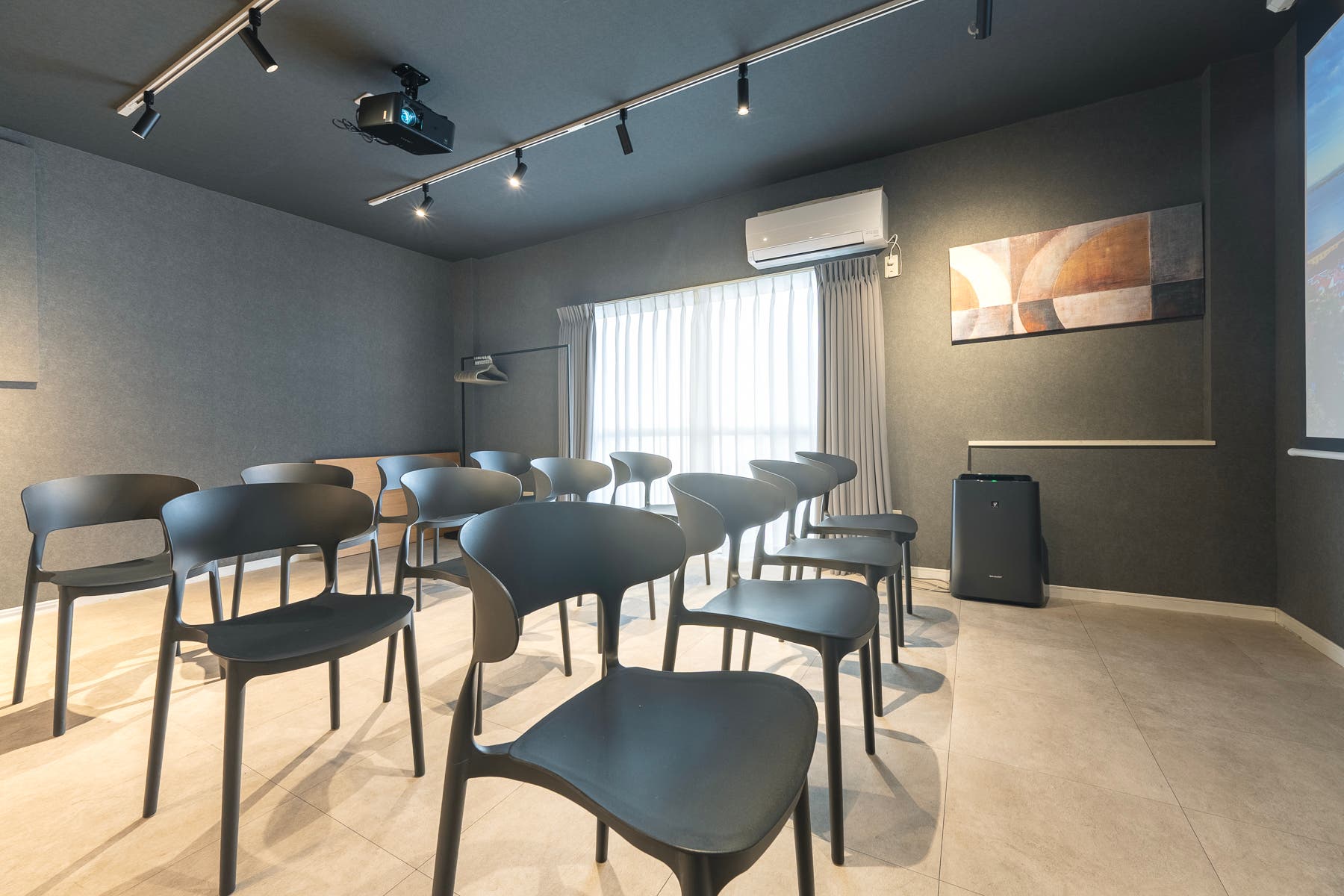 スペモ🌿新宿4分🚶キッチン🍳プロジェクター🎥パーティー🥂自然光🔅647_SpemoLOUNGE新宿の写真10