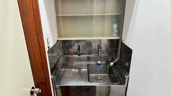 【FAMILYPOT 飯田橋2号店】駅徒歩5分 ポーカーテーブルやカラオケ、ダーツもあるパーティ向けバリ風スペースの写真10