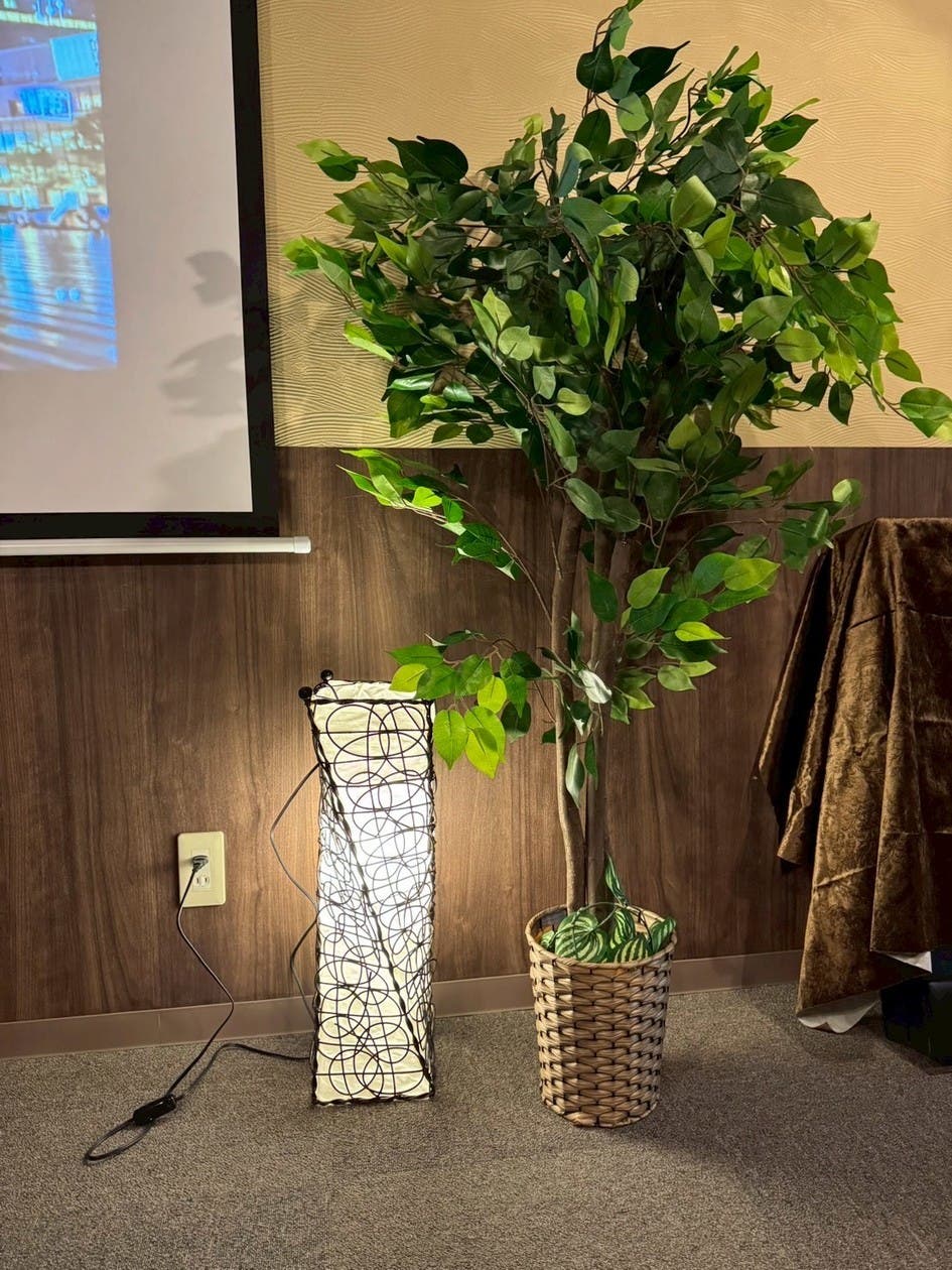 【FAMILYPOT 飯田橋2号店】駅徒歩5分 ポーカーテーブルやカラオケ、ダーツもあるパーティ向けバリ風スペースの写真12