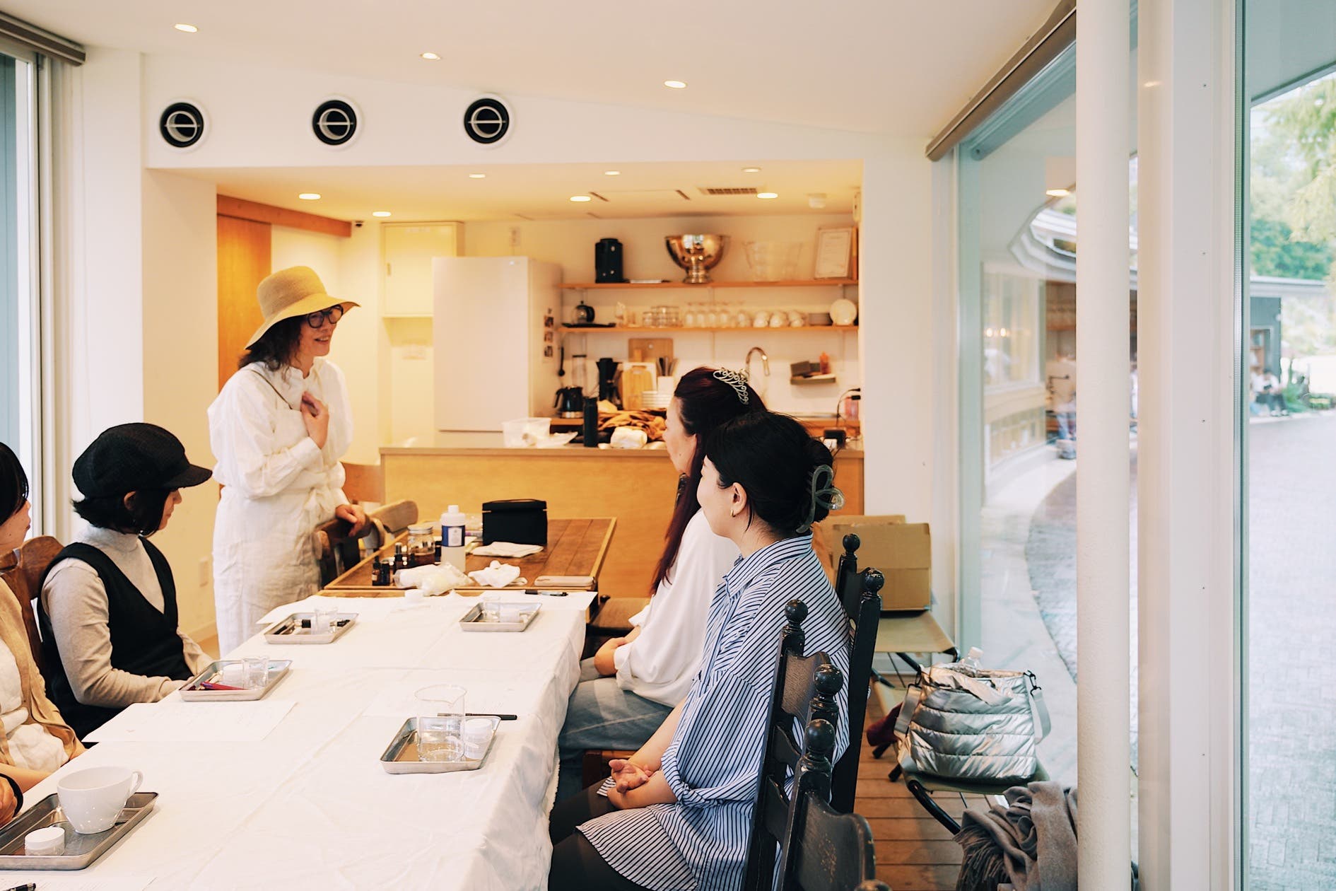 スタジオ・テラス　～半分屋外、半分屋内のキッチン有スペース～の写真3