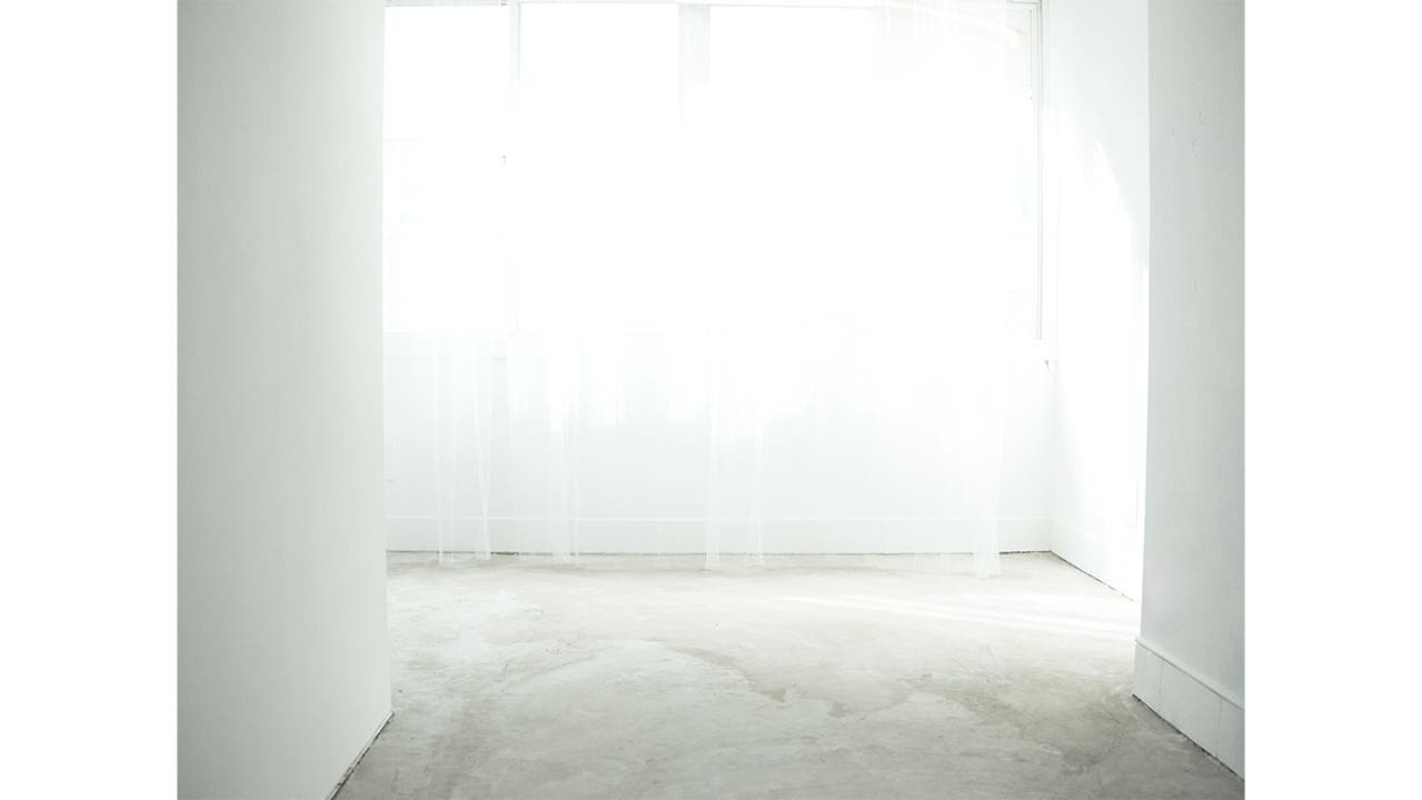 白床のモルタル床と2面シンプルスタジオ　 スチール&ムービー同額！1h7700円2h〜の写真3