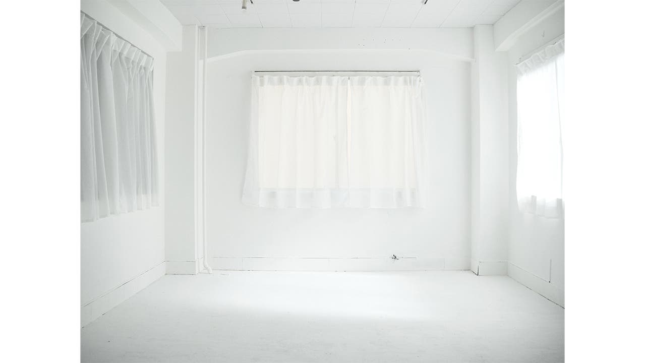 白床のモルタル床と2面シンプルスタジオ　 スチール&ムービー同額！1h7700円2h〜の写真11