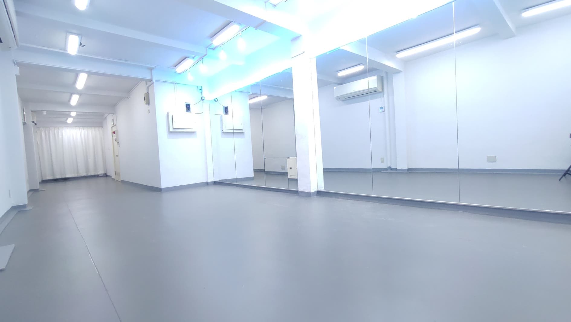 【2025年12月NEWOPEN】人気【最大20名】駅チカ★日本橋エリア★最高級舞台床リノリウム★ダンス&バレエの写真8