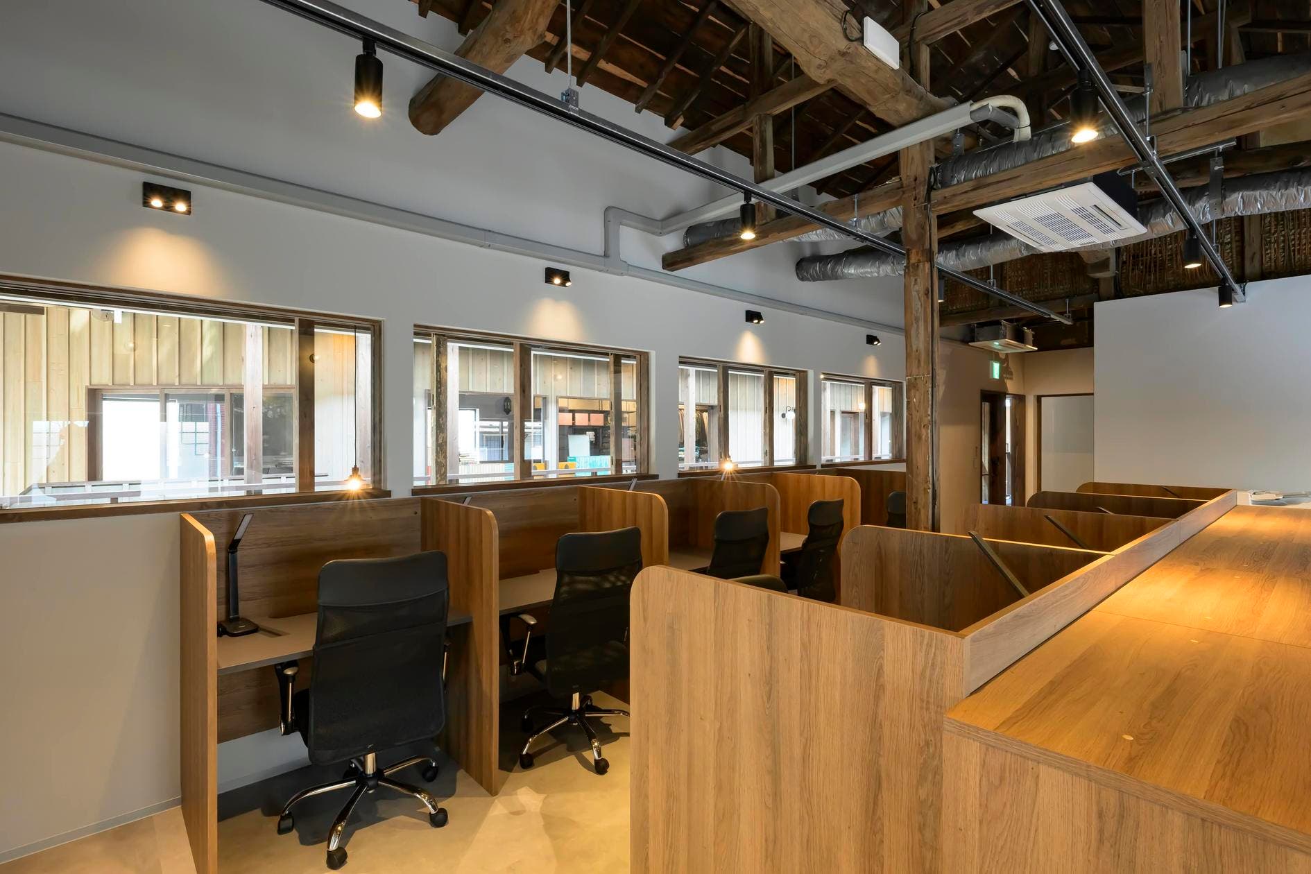 【福井駅/新栄商店街】ワーキングスペース/ミーティング/ミニキッチン、電子レンジありの写真1