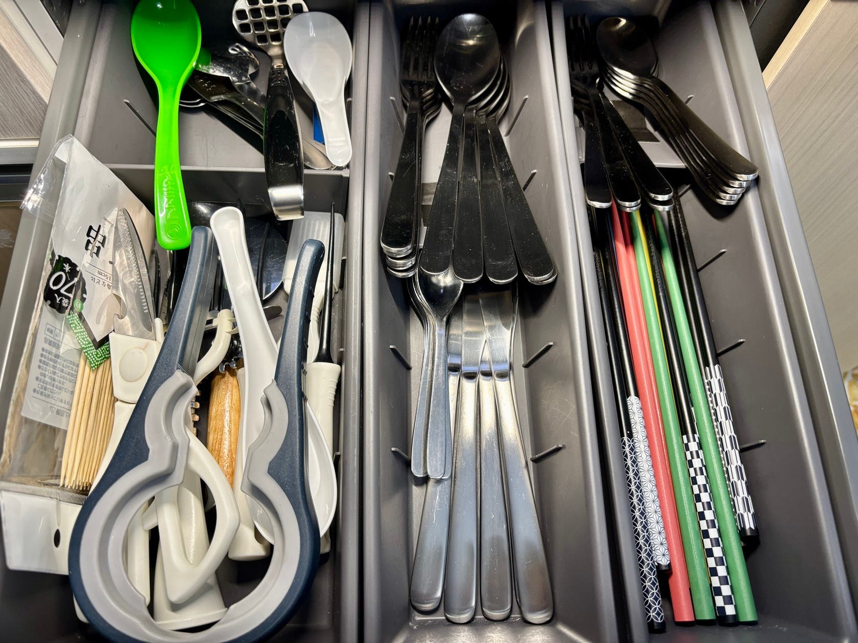 5F・まるまるんち】音量声量制限なし😆大画面75型📺🤩ボードゲーム😊オプション料金なし😊監視カメラなし😍便利な繁華街の写真14