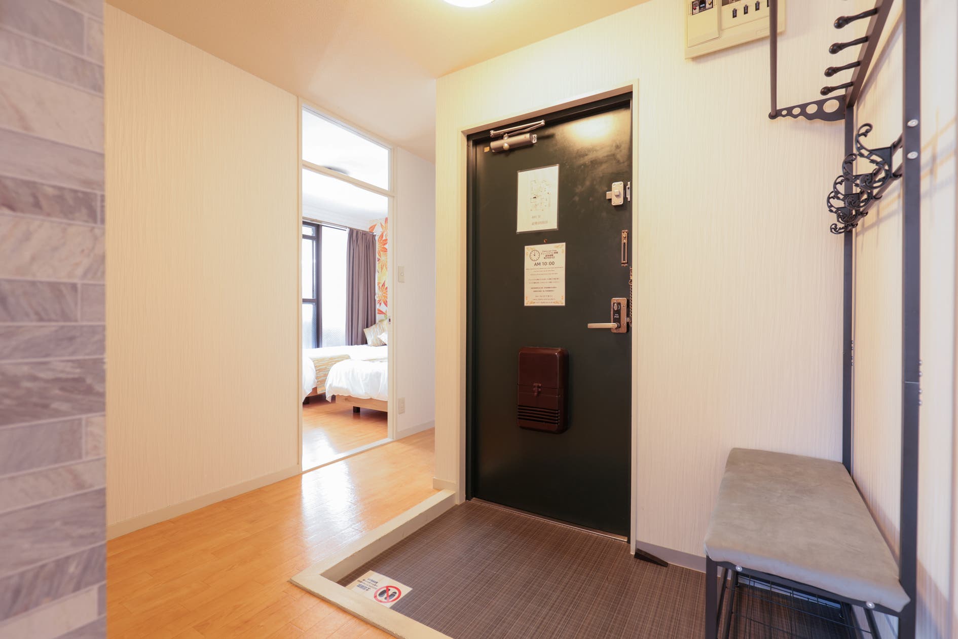 大阪市中心｜生活感のある3LDK｜商品撮影・Vlog・対談に最適の写真3