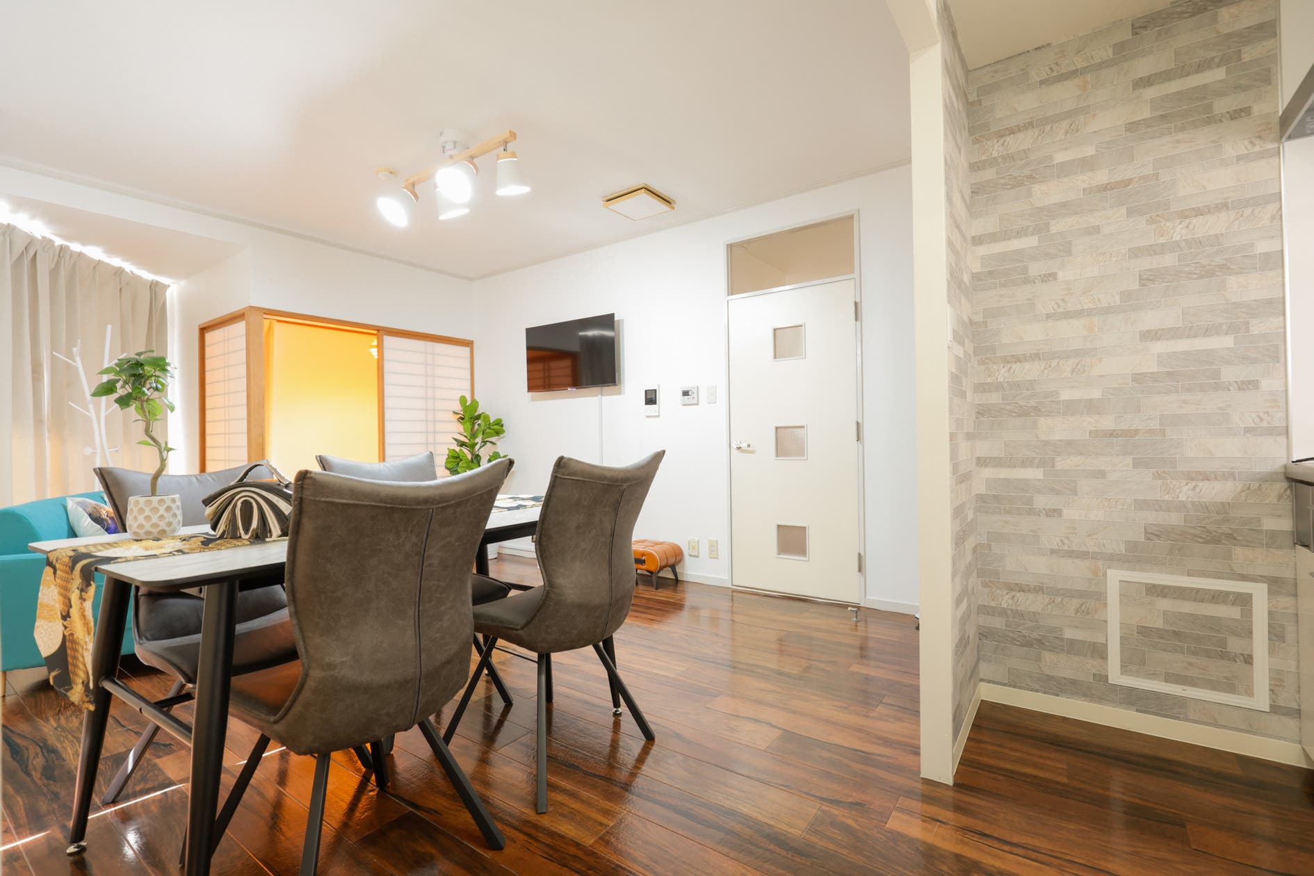 大阪市中心｜生活感のある3LDK｜商品撮影・Vlog・対談に最適の写真4