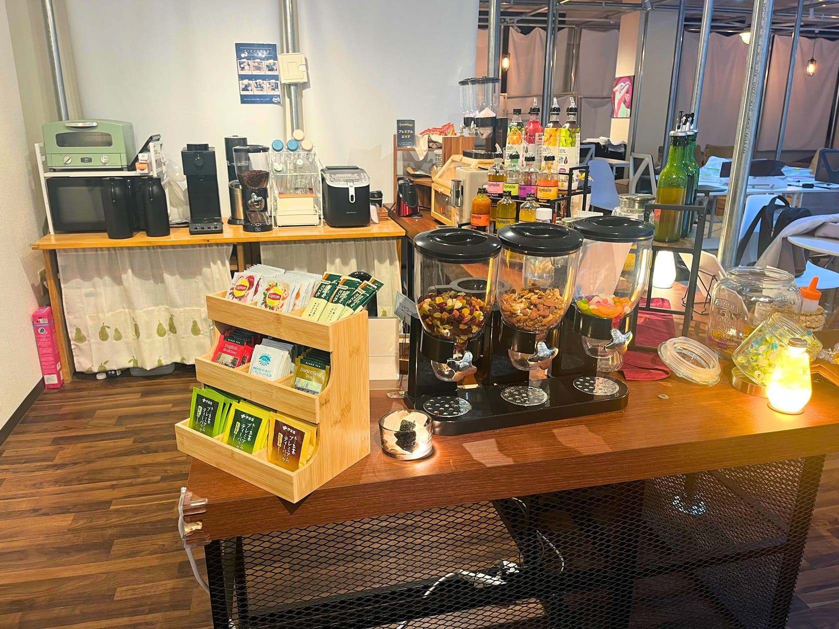 【駅徒歩2分】Wi-Fi電源無料🌟40種以上のドリンク＋おやつ付き✨コワーキング併設のレンタルルームの写真7