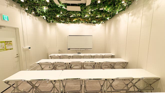 🌟資格など隙間時間の勉強に🌟【立川駅徒歩1分|レンタル自習室】オープン席/無料Wi-Fi/電源の写真3