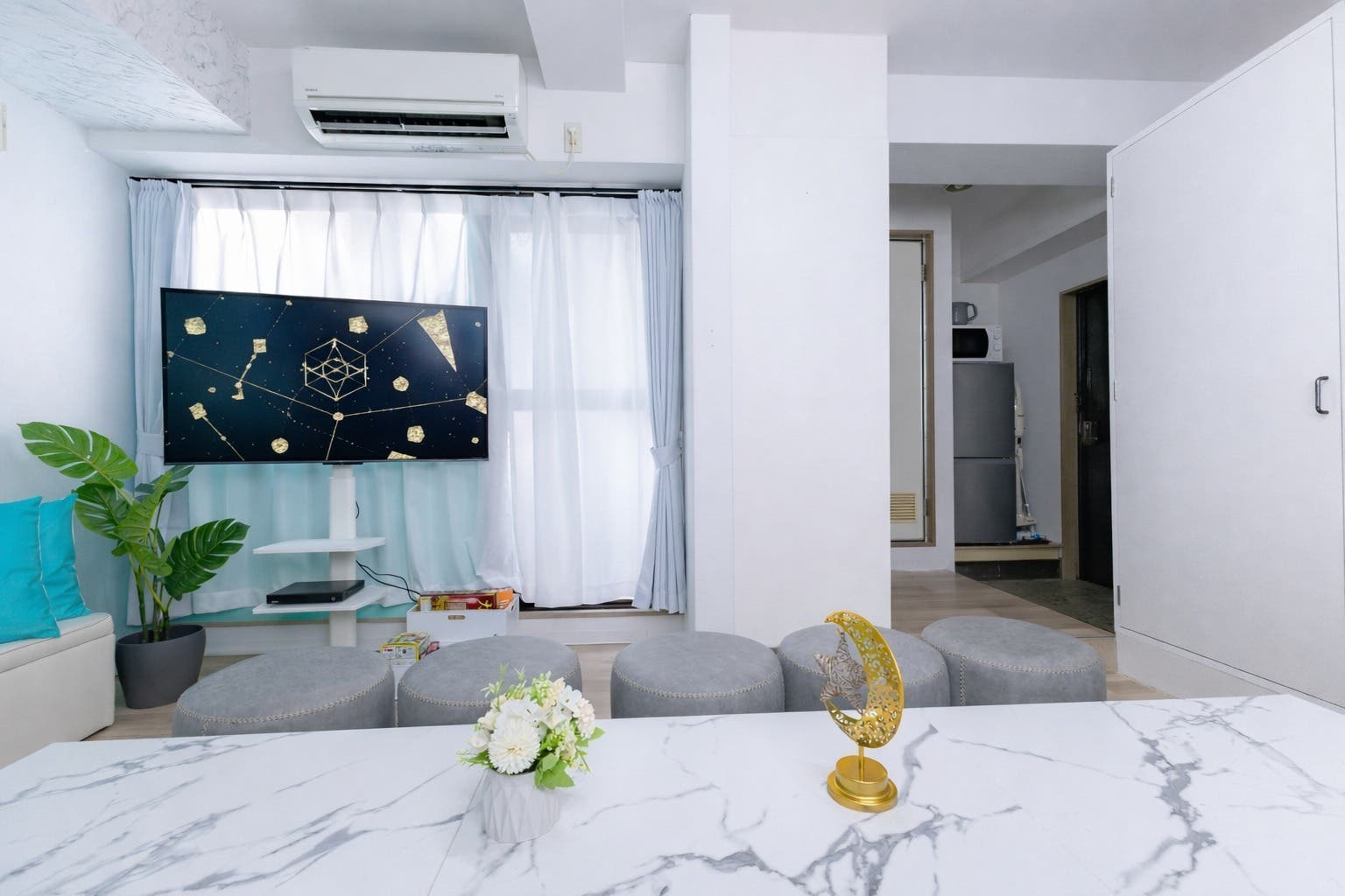 NEW🎉新年セール💰最大25名🉐駅3分🚋新年会🍺大人気ゲーム機🎮女子会💗タコパ🐙24H🏪Ravie梅田の写真9