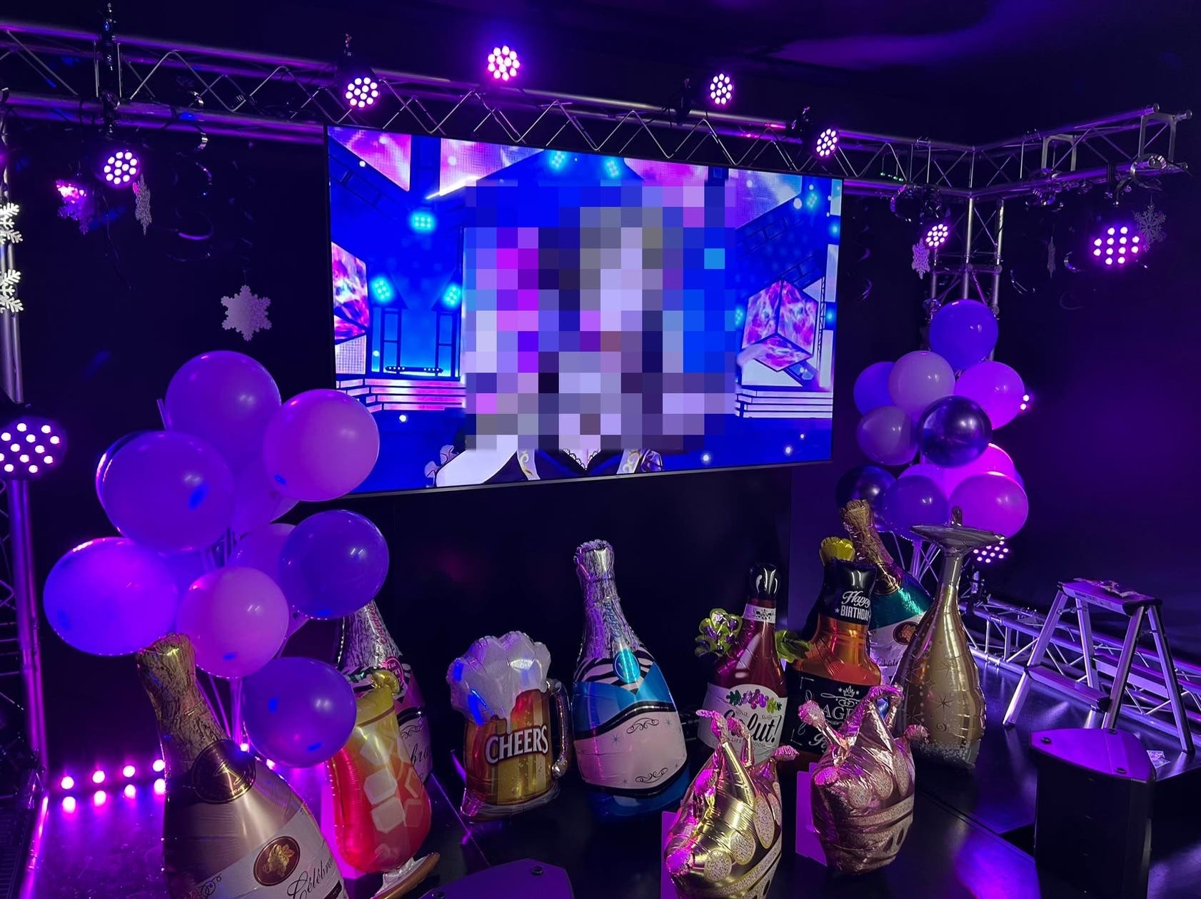 推し会スタジオ！上野駅近！大型モニター200インチプロジェクター屋上ガーデン、200平米自由自在の写真1