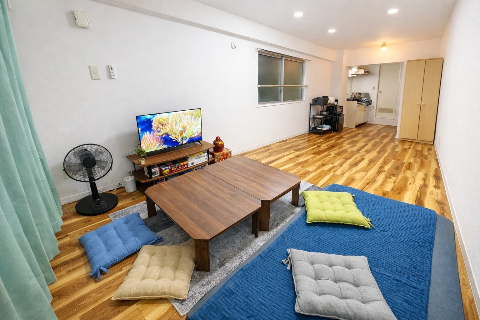 仲間と笑って飲んで、最高の時間をつくる部屋の写真2