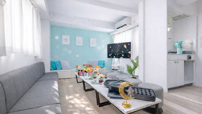 NEW🎉新年セール💰最大25名🉐駅3分🚋新年会🍺大人気ゲーム機🎮女子会💗タコパ🐙24H🏪Ravie梅田の写真1