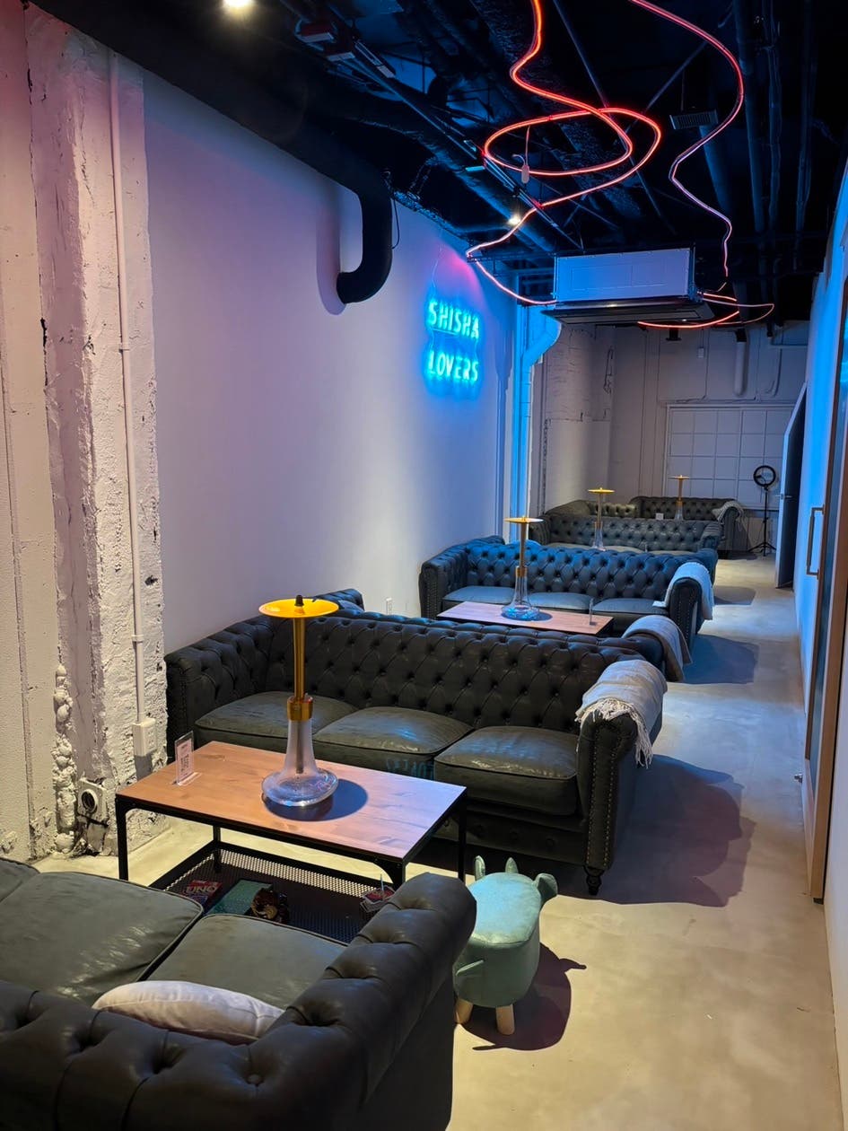 【No Name心斎橋店⭐️飲み放題のみ予約可♪】インスタ映えな心斎橋徒歩3分のオシャレバー☆忘年会、新年会、サークル、合コンの写真1