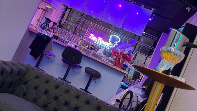 【No Name心斎橋店⭐️飲み放題のみ予約可♪】インスタ映えな心斎橋徒歩3分のオシャレバー☆忘年会、新年会、サークル、合コンの写真4