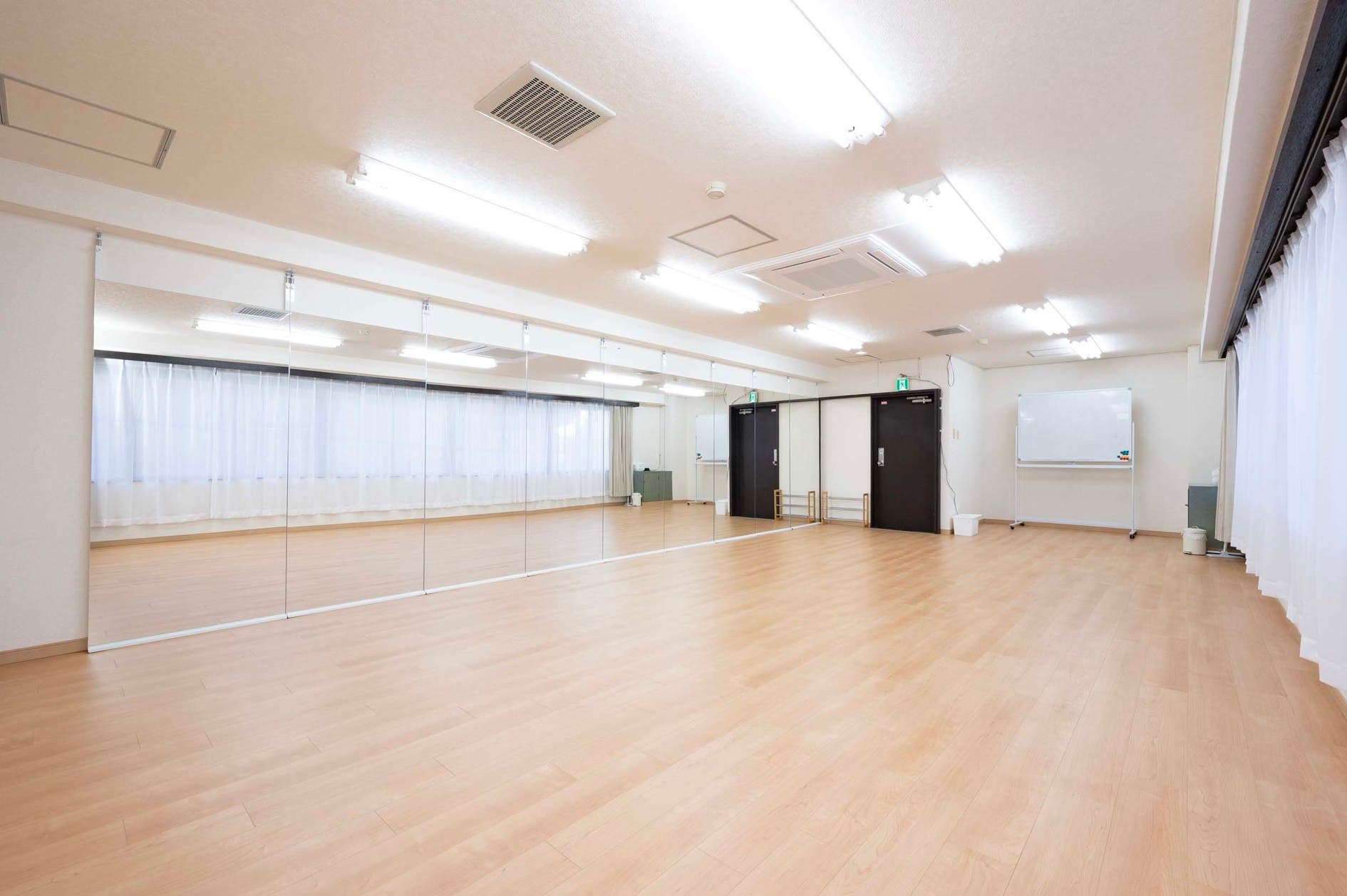 40㎡【東部練馬駅徒歩1分】 ダンス/演劇/会議【特大鏡: 幅 約7.2m x 高さ1.8m】、更衣室有の写真9