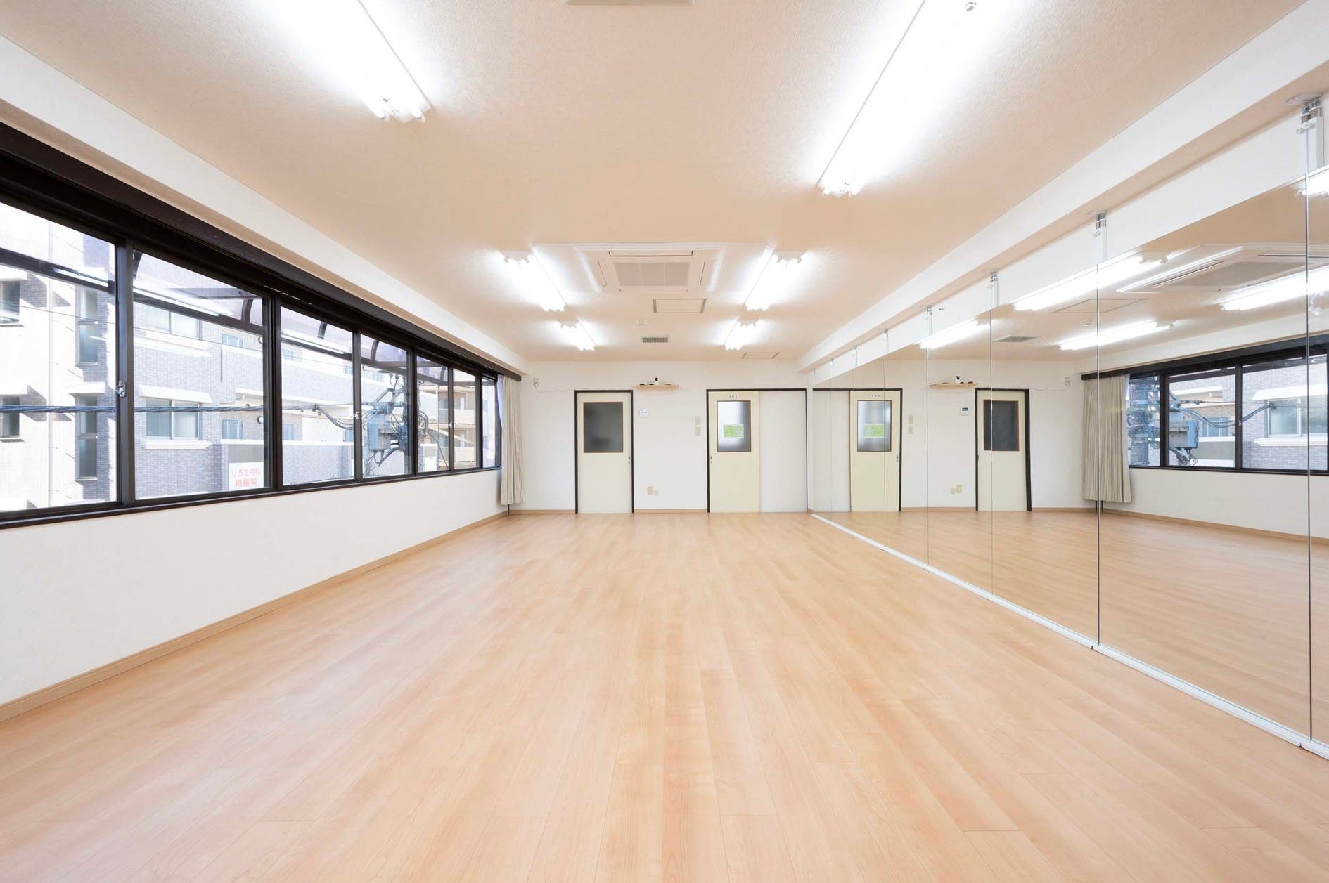 40㎡【東部練馬駅徒歩1分】 ダンス/演劇/会議【特大鏡: 幅 約7.2m x 高さ1.8m】、更衣室有の写真5