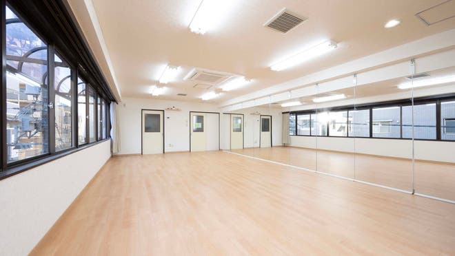 40㎡【東部練馬駅徒歩1分】 ダンス/演劇/会議【特大鏡: 幅 約7.2m x 高さ1.8m】、更衣室有の写真2