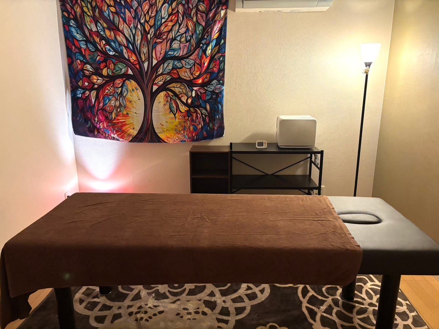 レンタルサロン！完全個室！2台の無料駐車場付きの写真2