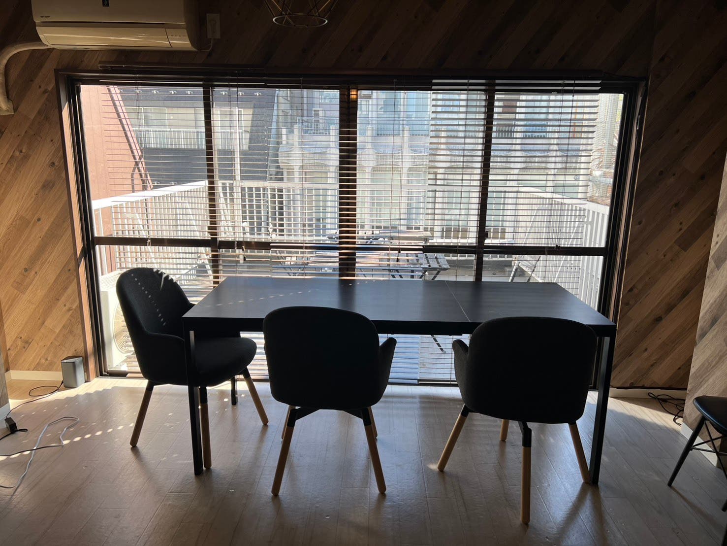 隠れ家的スペース！！新宿西口徒歩5分 / 少人数会合 / ダーツ🎯 土足厳禁（5F）の写真1