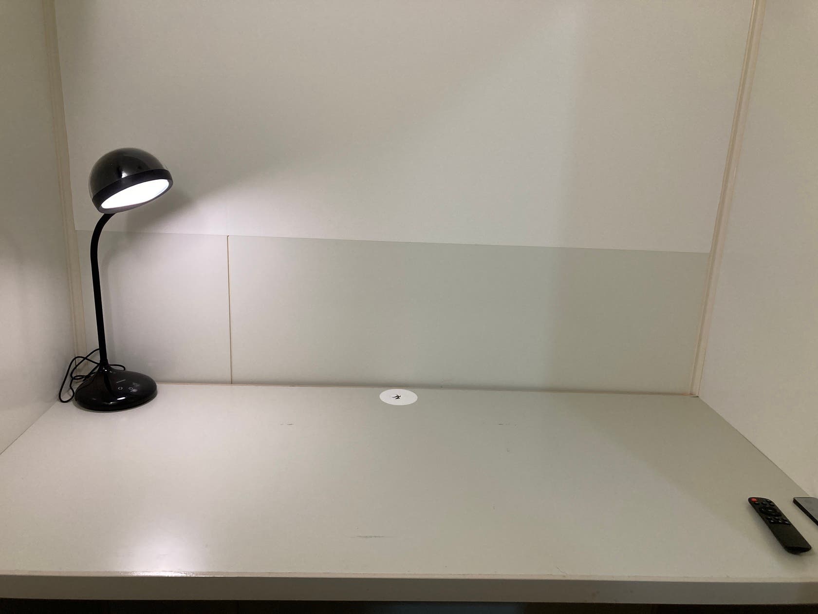 ２０３C　仕事勉強＆休息などにおすすめの完全個室・月貸しも可能の写真3