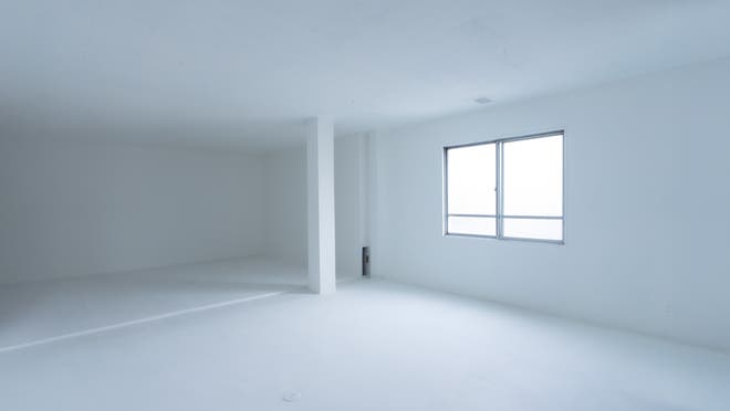 【城下駅徒歩3分】白ホリスタジオ|貸し出し機材多数|ポートレートの写真1