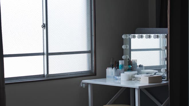 【城下駅徒歩3分】白ホリスタジオ|貸し出し機材多数|ポートレートの写真5