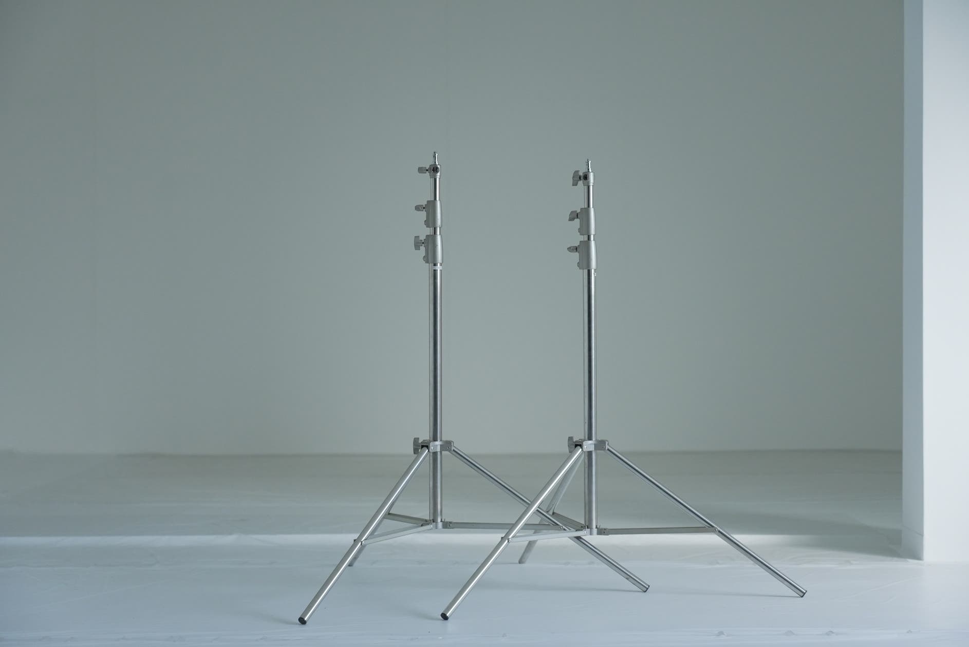 ライトスタンド NEEWER 240cm の画像1