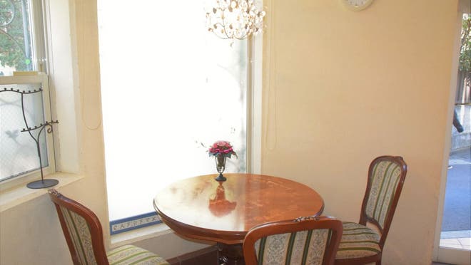 プライベートなパーティーやワークショップ、作業場に!三軒茶屋駅徒歩4分、wifi完備のおしゃれカフェを貸し切りで!の写真2