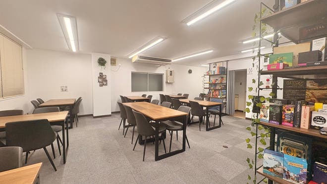 NEW!【秋葉原3分】最大36名着席🎉人気ボドゲ400種類以上♪大人気ボドゲカフェ貸切利用🚃懇親会/イベント利用にも🎤の写真4