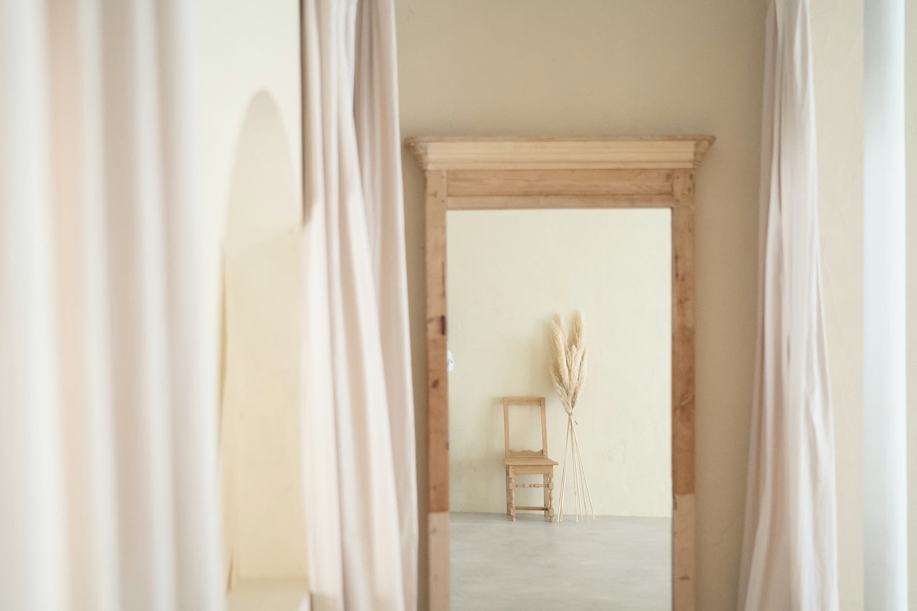 【小松駅徒歩6分】築100年の町家が"韓国っぽ"空間に。動くアーチ壁で理想の一枚を叶えるレンタルスタジオの写真5