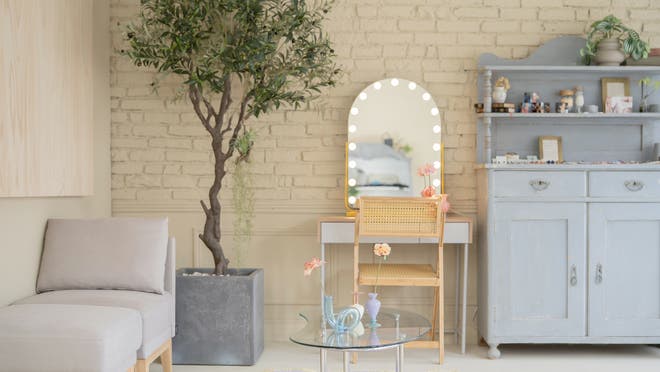 【小松駅徒歩6分】築100年の町家が"韓国っぽ"空間に。動くアーチ壁で理想の一枚を叶えるレンタルスタジオの写真16