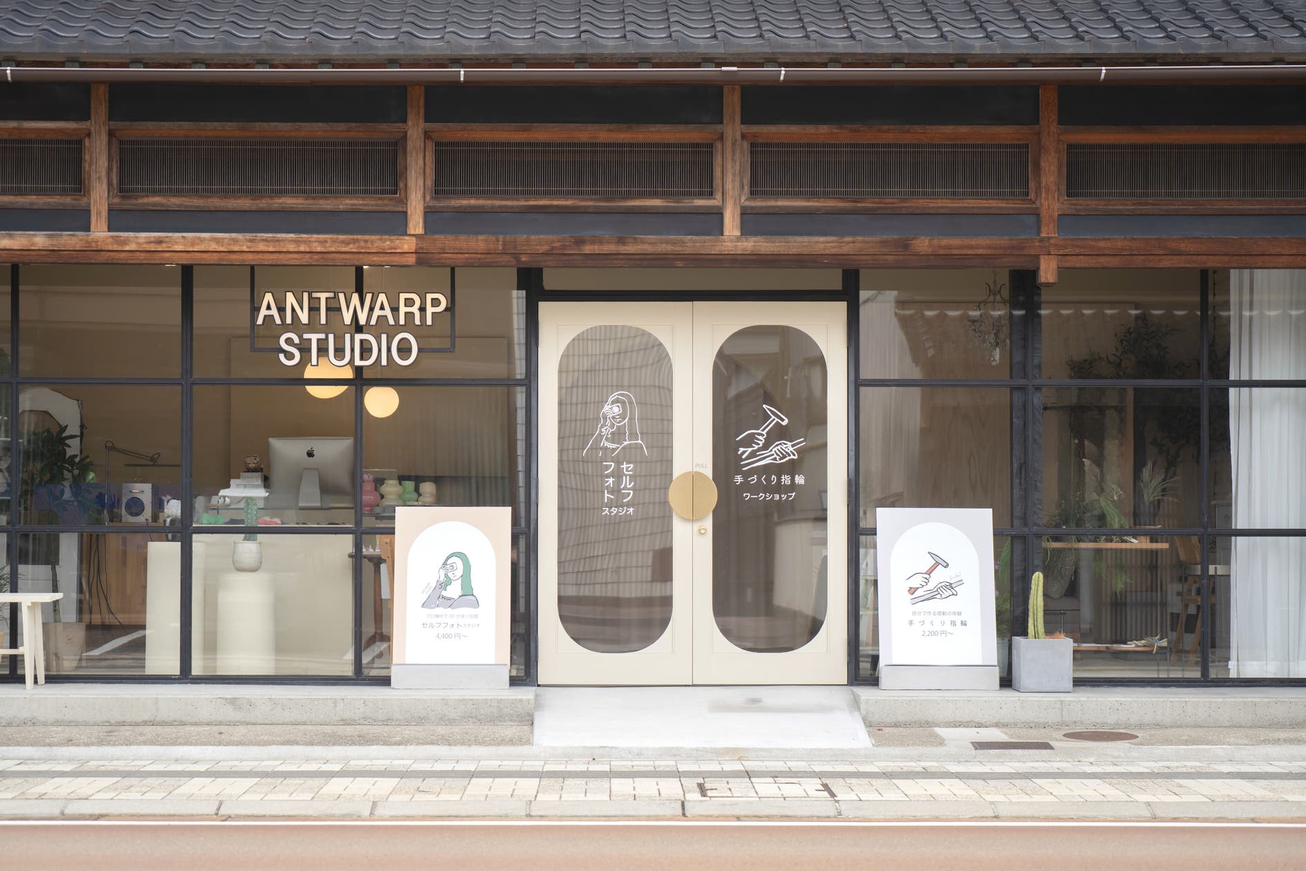 【小松駅徒歩6分】築100年の町家が"韓国っぽ"空間に。動くアーチ壁で理想の一枚を叶えるレンタルスタジオの写真19