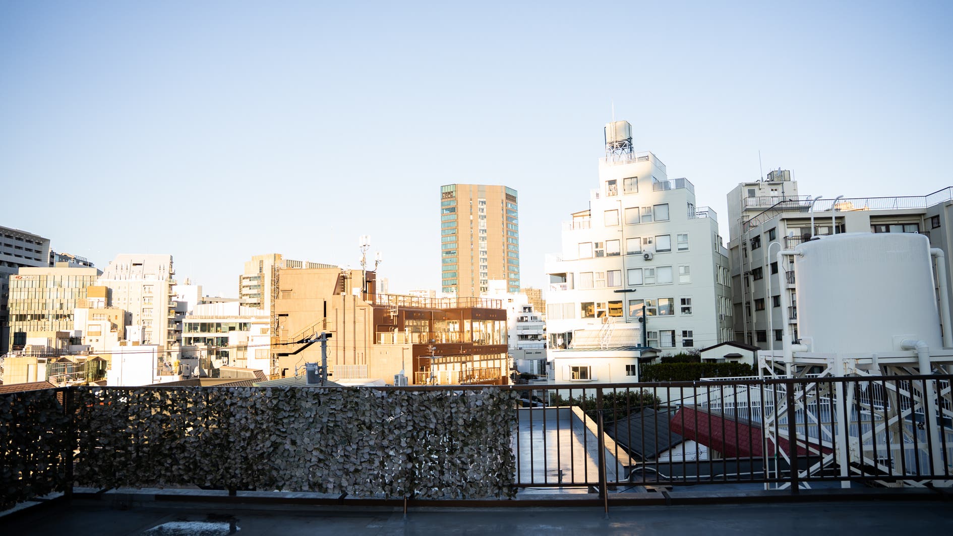 抜けの良い屋上の写真4