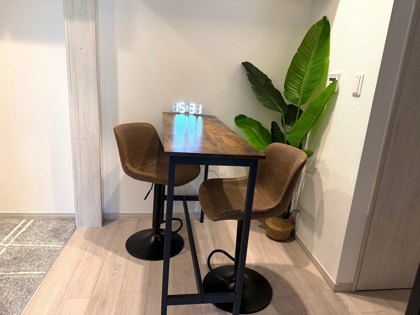 NEW Open✨懇談会・女子会・デート・ボードゲーム多数✨敷地内ゴミ捨て可能✨プロジェクター・充電揃ってます✨の写真3