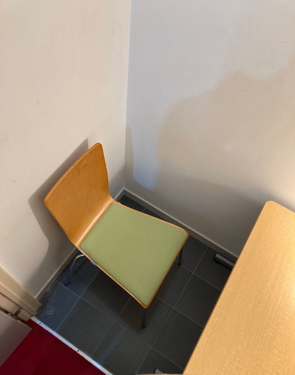 中高生～成人・完全個室の24hr営業のワークルーム　日・月契約も可能 203Dの写真3