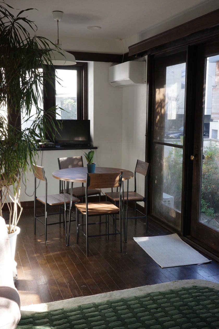 下北沢駅徒歩6分の古民家 - リビングスペースの写真2