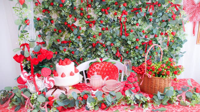 要町駅徒歩4分の可愛いレンタルスペース♡いちごのバレンタイン部屋🍓ポートレート撮影🤍コスプレ🤍推し活🤍女子会の写真2