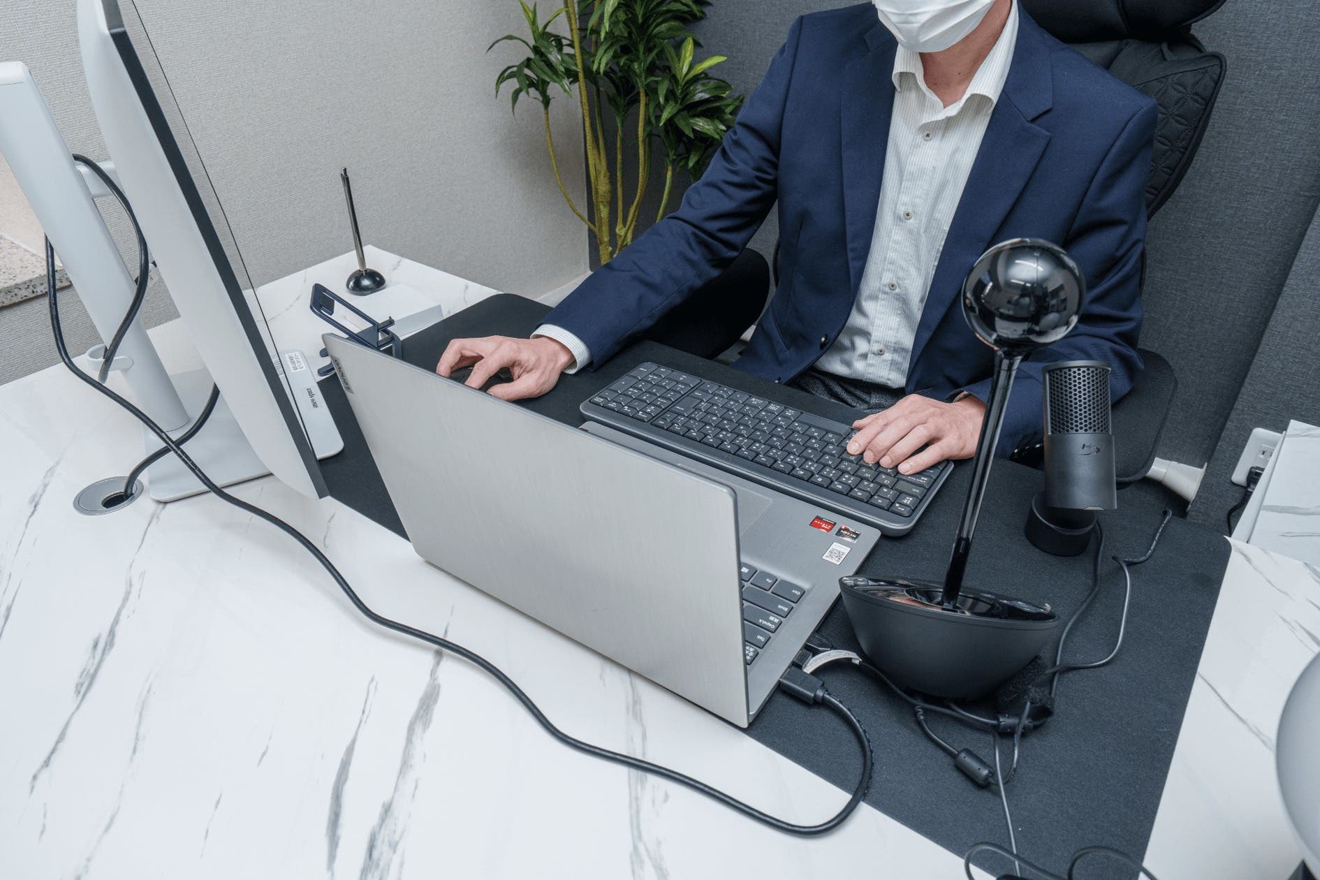 【名駅】カフェより集中、会議室より上質｜INICコーヒー付の「完全個室・社長室」｜大切な商談や複数人の作業にもの写真12