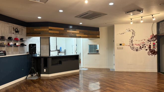 大久保駅から徒歩8分のストリート空間溢れるダンススタジオの写真3