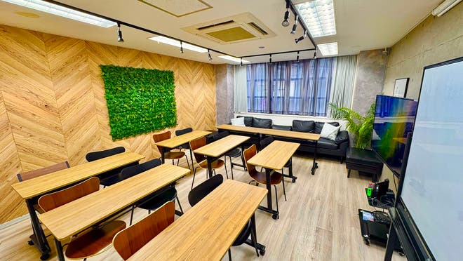 ★LUXE新宿御苑I★駅5分 ・24名!飲酒もできる貸会議室 パーティー、オフ会、ボドゲ、セミナーなどに♪の写真8