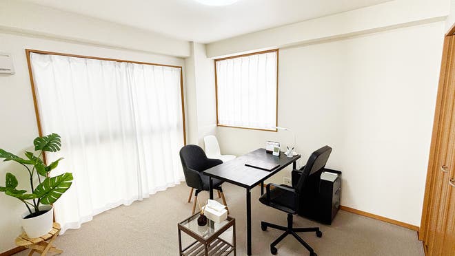 【自由が丘駅3分】光Wi-Fi完備|6.5畳+12.5畳の2部屋利用可|会議・面談・作業に最適の写真1