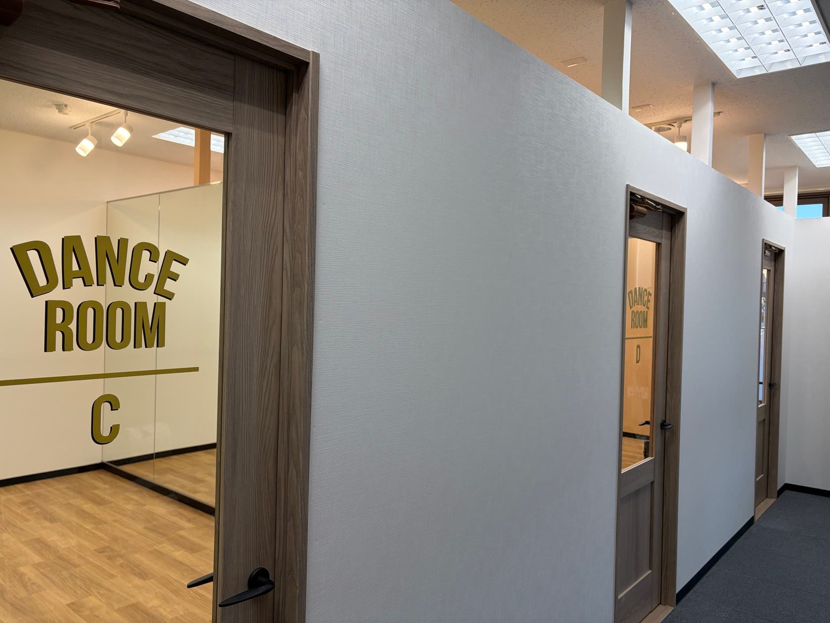 大和西大寺から徒歩5分のダンスルームの写真4