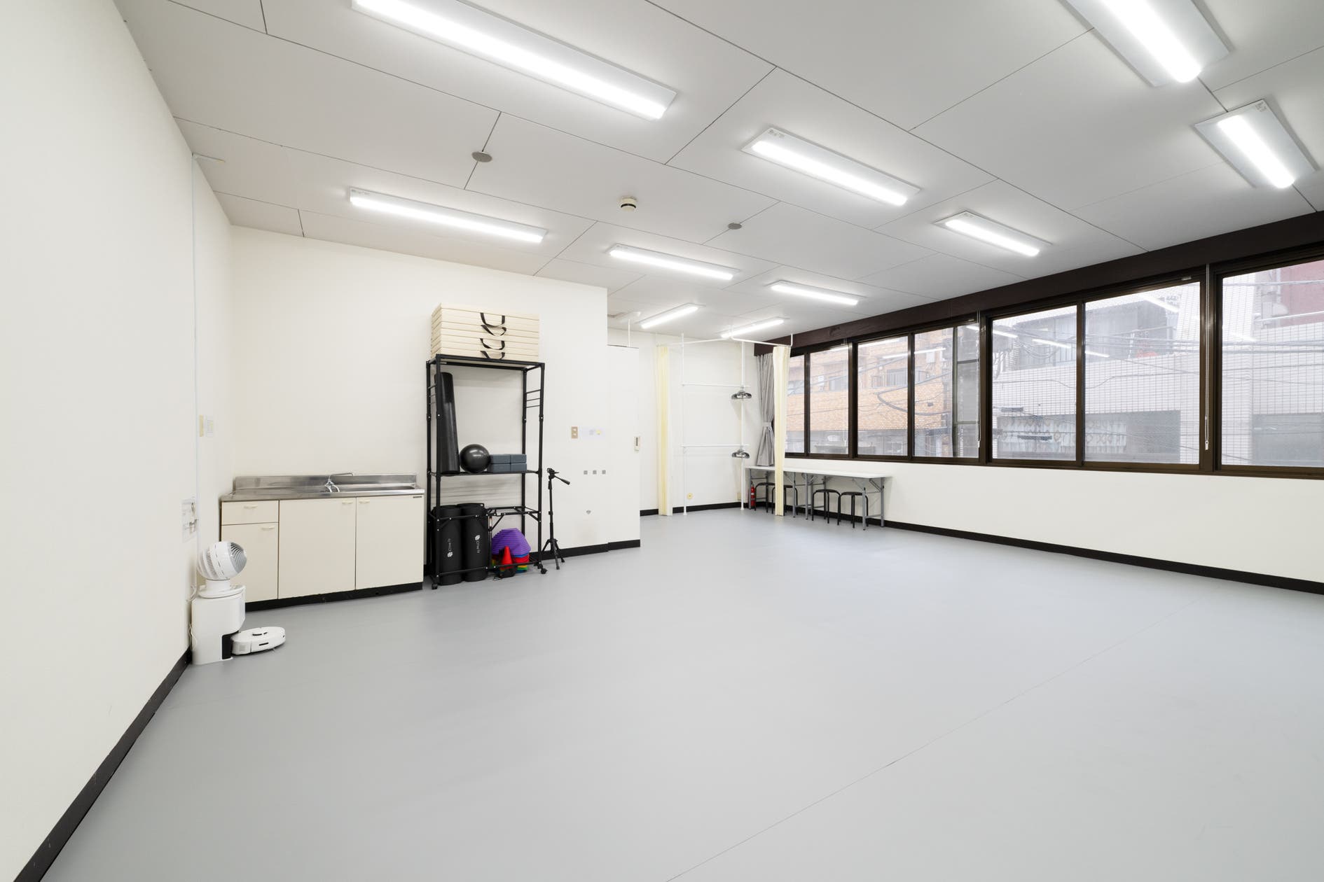 🆕オープン🌟【百合ヶ丘駅徒歩1分】鏡6面！広々！/ヨガ ピラティス ストレッチ/演劇/撮影/個人レッスンに最適🌟の写真5