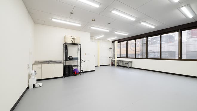 🆕オープン🌟【百合ヶ丘駅徒歩1分】鏡6面!広々!/ヨガ ピラティス ストレッチ/演劇/撮影/個人レッスンに最適🌟の写真5