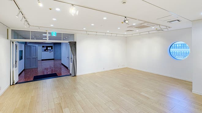 【町田駅直結!3Fギャラリー】ピクチャーレール・スポット完備!かわいい丸窓があるスペースで展示会・マルシェ利用に♪の写真6