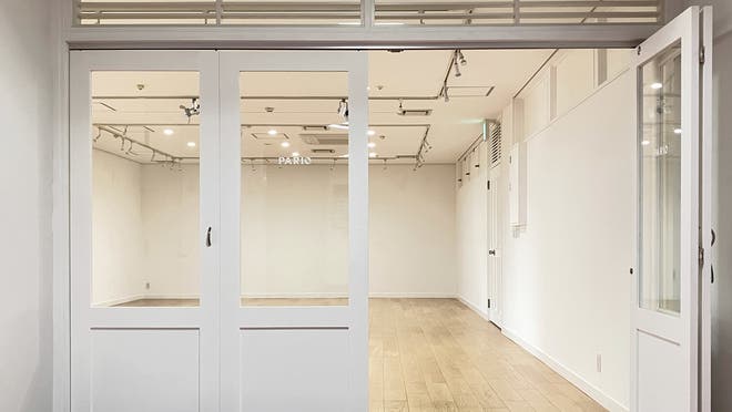 【町田駅直結!3Fギャラリー】ピクチャーレール・スポット完備!かわいい丸窓があるスペースで展示会・マルシェ利用に♪の写真5