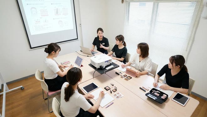 ☆TSUBAKI西船橋☆ 西船橋駅徒歩2分 駅近明るく静かな環境 ★テレワーク・Web会議・動画撮影最適 施術ベット有りの写真5