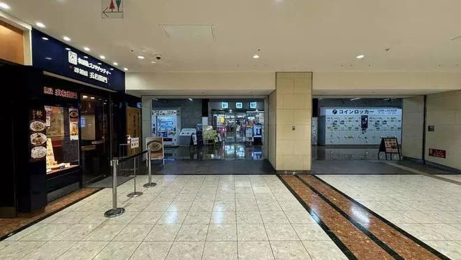 駅直結!新橋駅徒歩1分|最大51名|セミナー講演、勉強会、発表会、懇親会にも最適!大会議室『チャップリン』の写真27